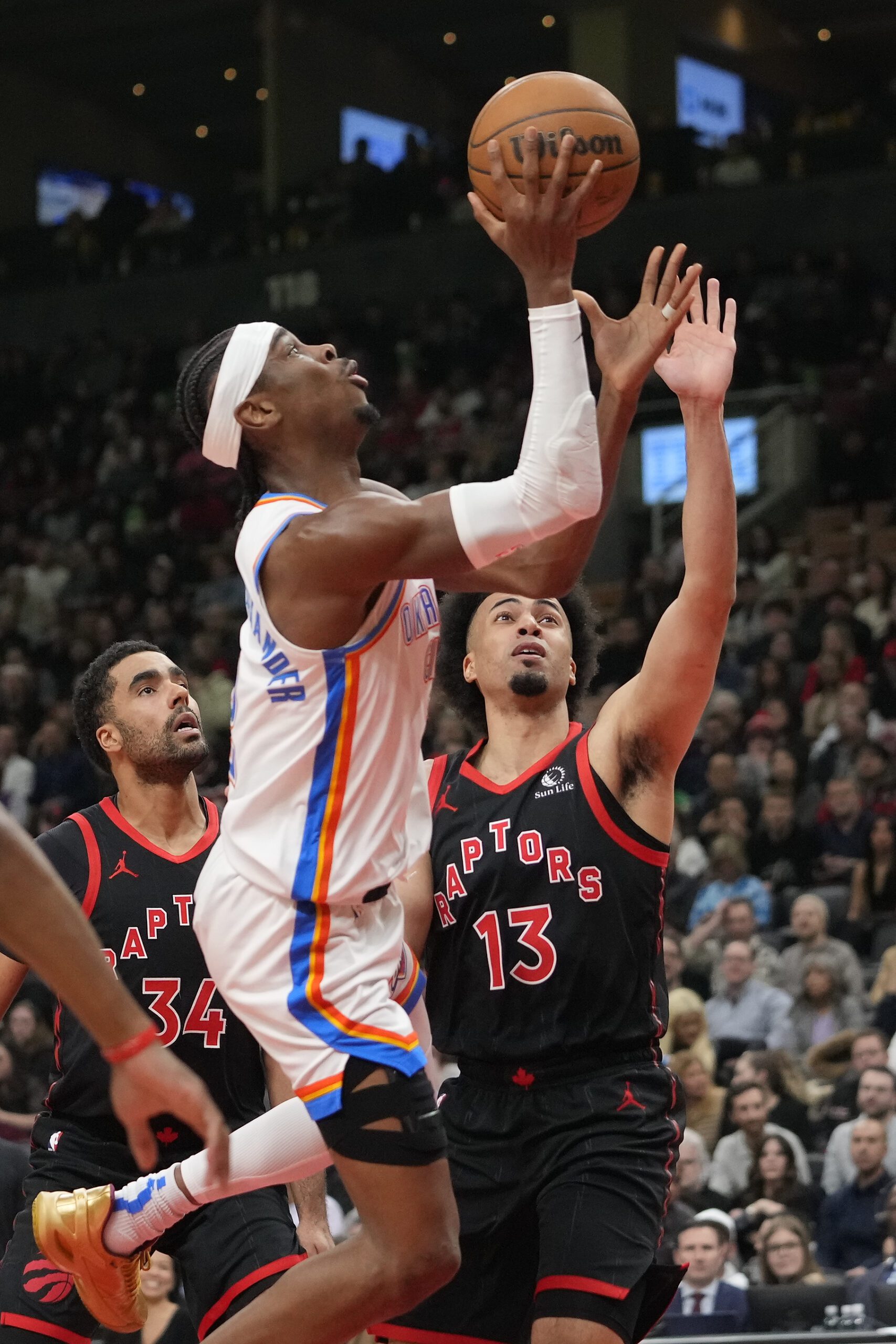 Shai Gilgeous-Alexander's game-winner vs. Knicks steals the show.