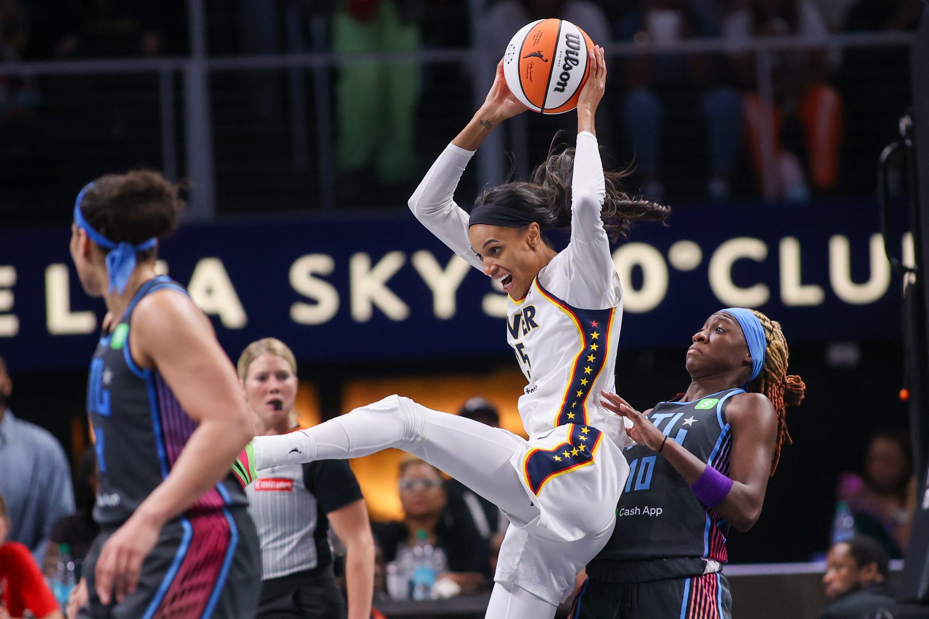 DeWanna Bonner's Arrival In Mercury After Stormy Experience With Fever Doesn't Fizzle Alyssa Thomas