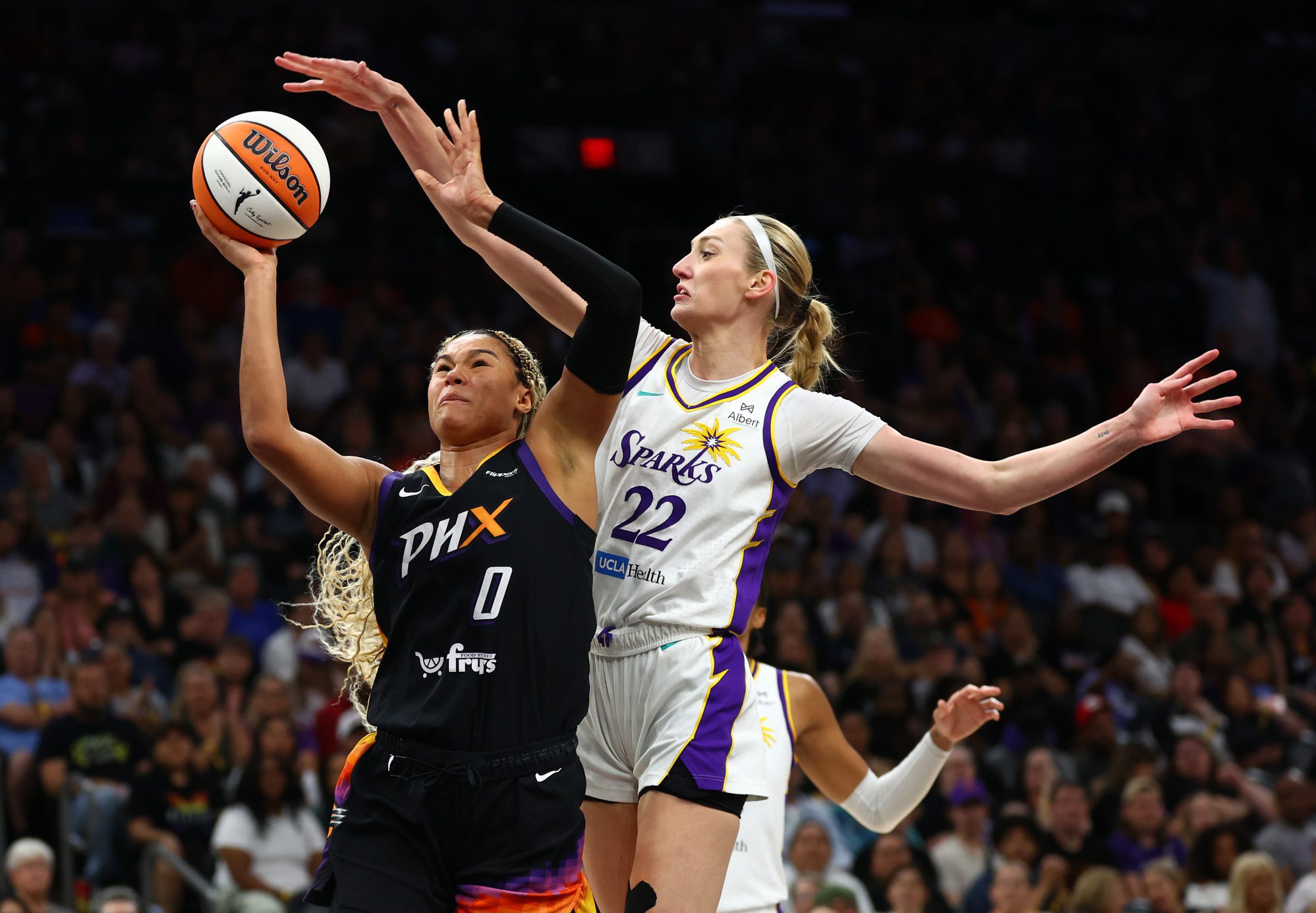 WNBA Fans In Awe With Cameron Brink's Shot Blocking Ability During ...