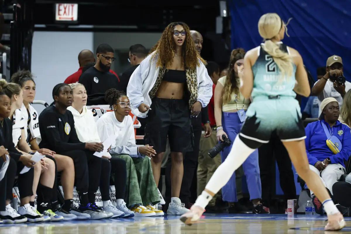 WNBA Fans Protect Angel Reese Getting Warm Touchy Greeting From NBA ...